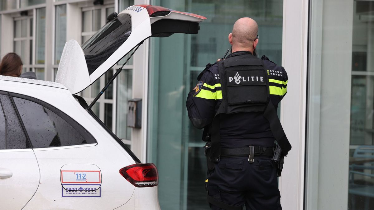 Arrestatie na dreiging die leidde tot extra beveiliging stadhuis Den ...