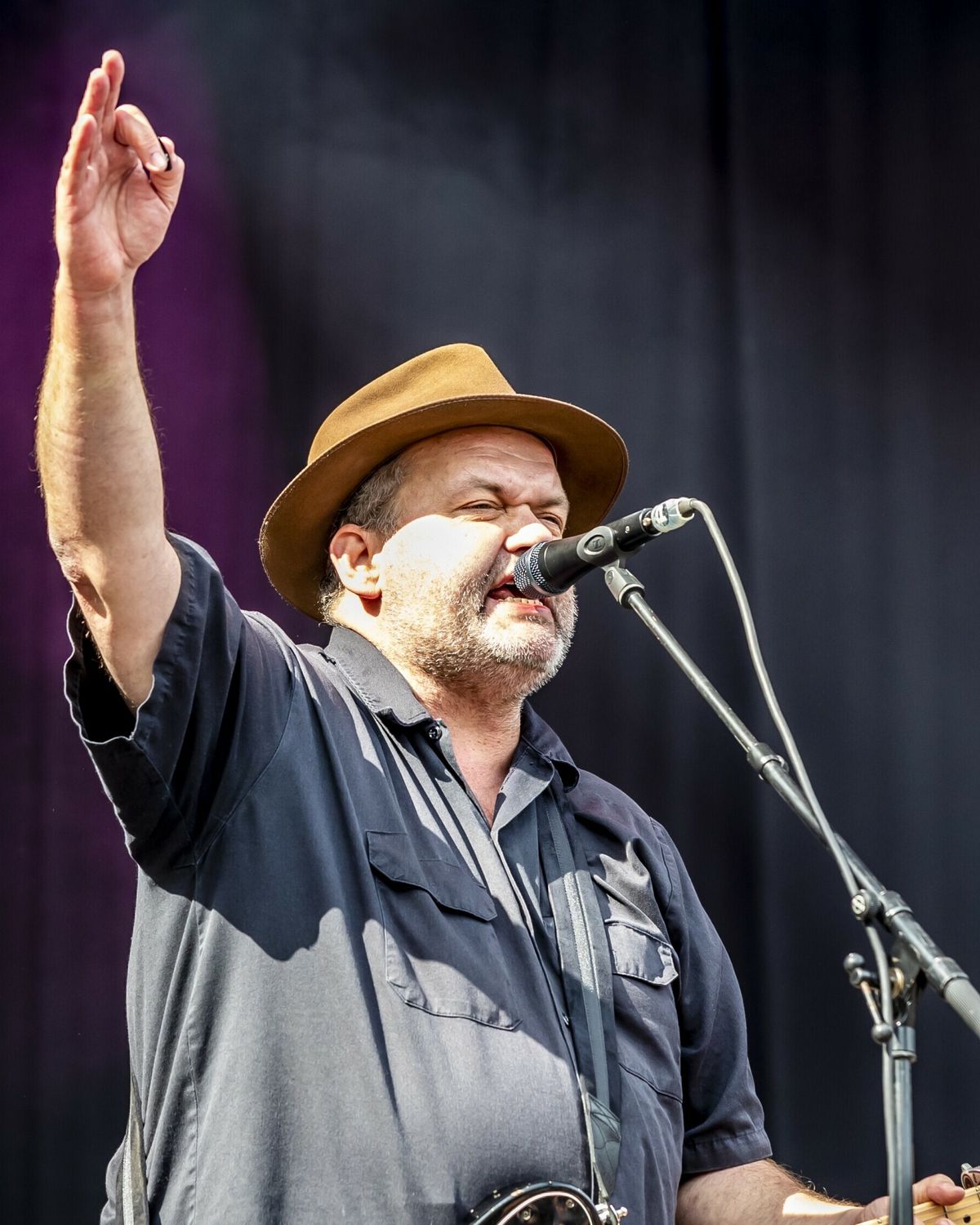 Daniël Lohues bundelt nieuwe liedjes op telefoon tot album: 'Gelijk een ...