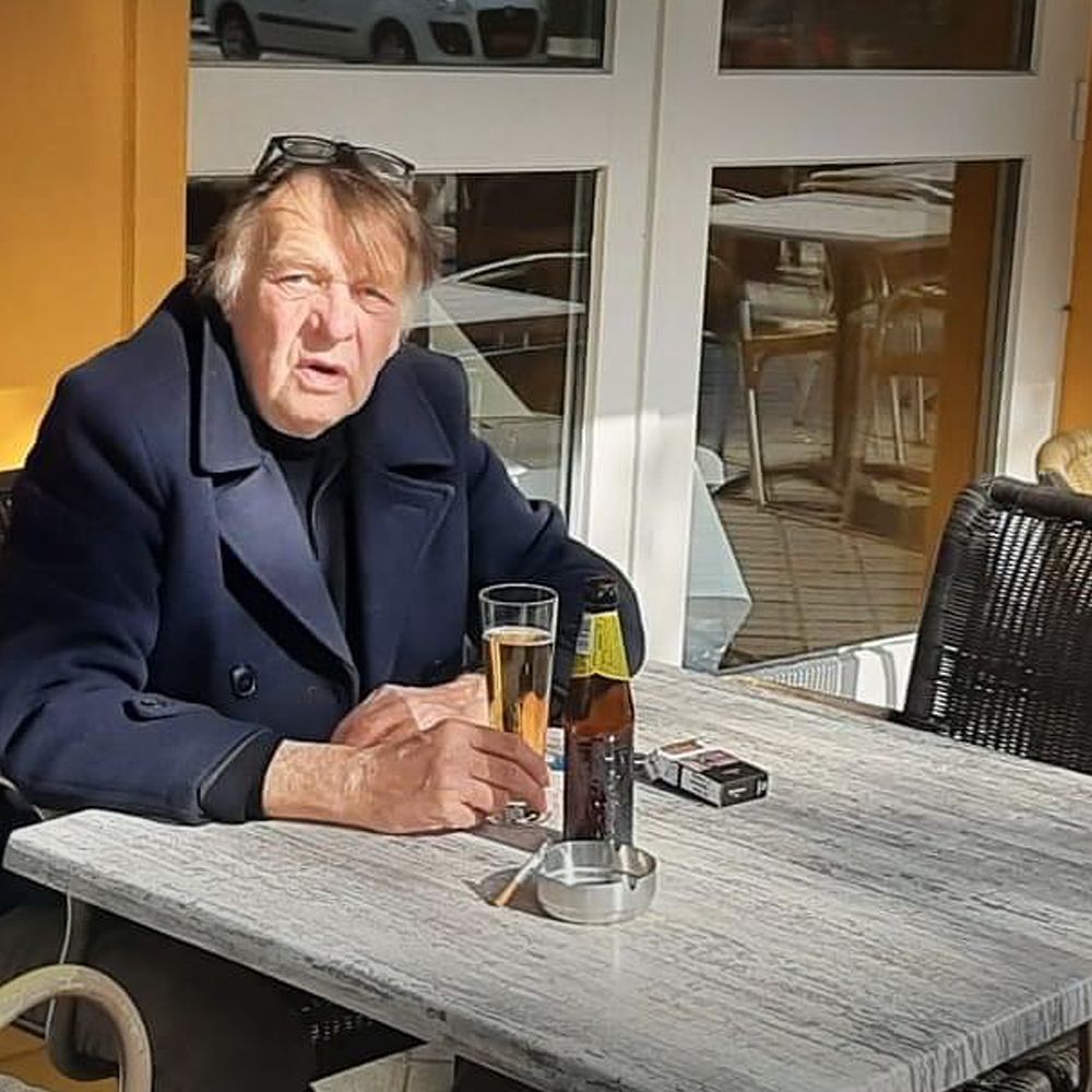 Cameraman Math Nilwik overleden: grote mond, klein hart - L1 Nieuws