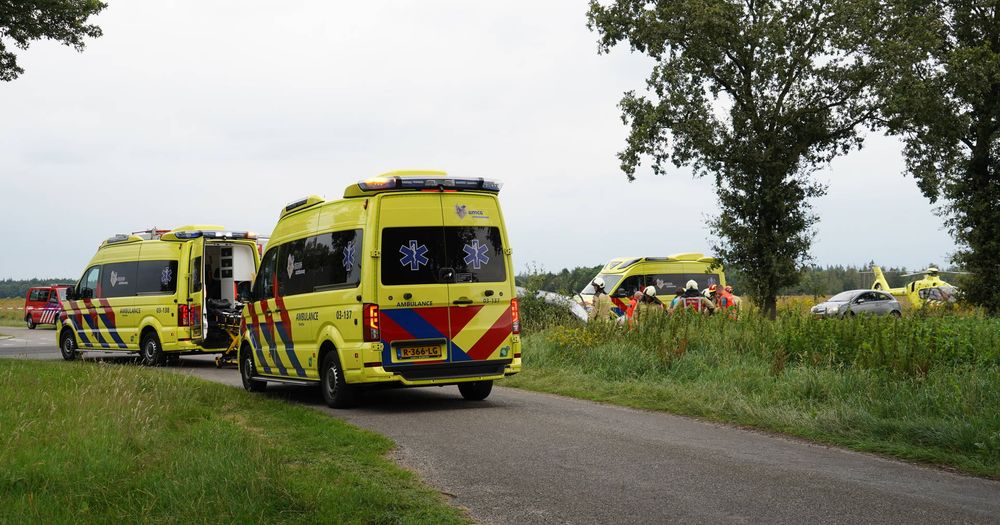 Drie gewonden, waarvan één ernstig, bij botsing in Odoornerveen - RTV Drenthe