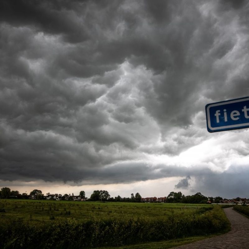 Code geel op Bevrijdingsdag vanwege onweer, windstoten en mogelijk zelfs hagel - Omrop Fryslân