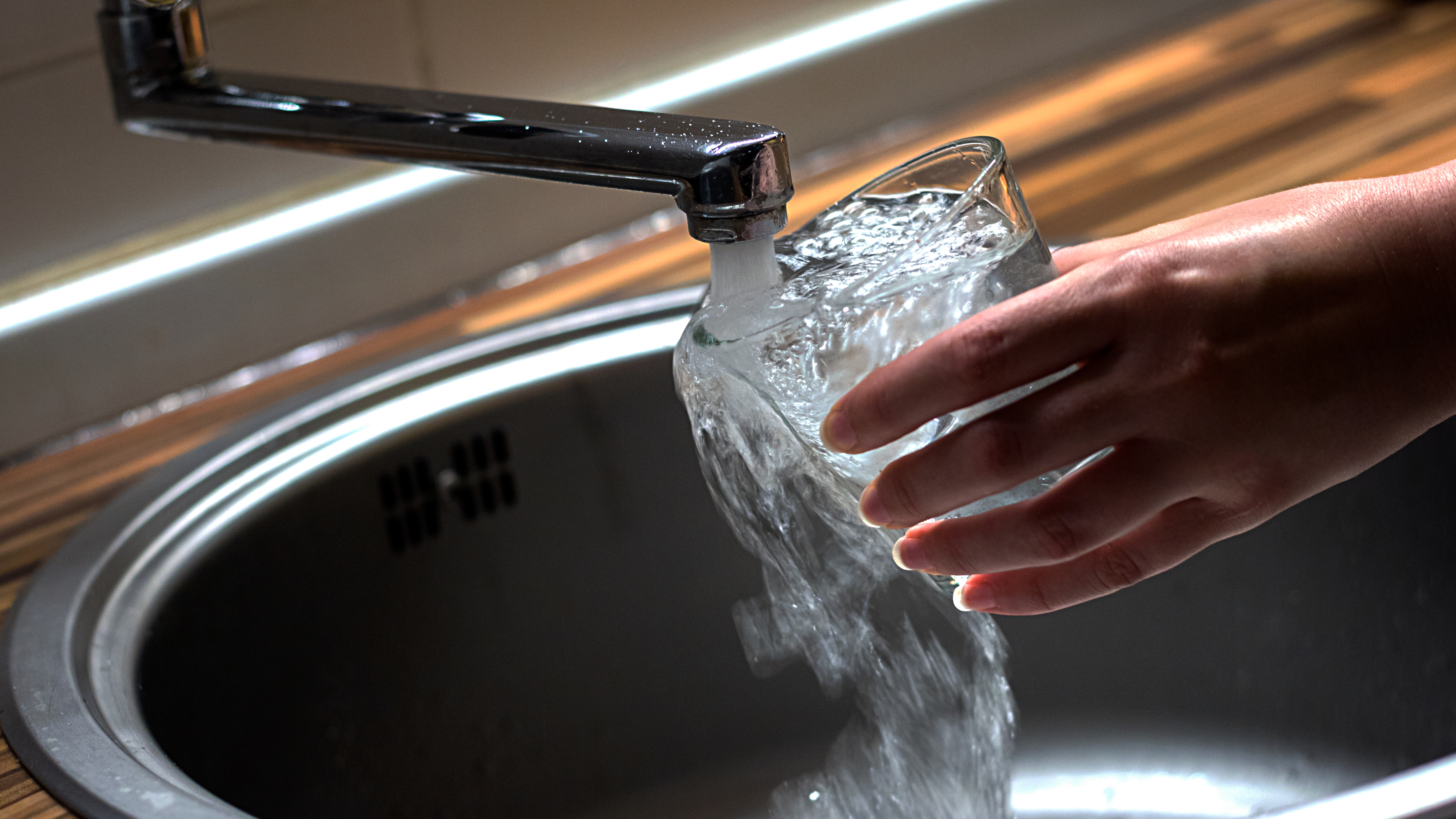 Vitens waarschuwt voor dreigende drinkwatercrisis in Twente: "De ...