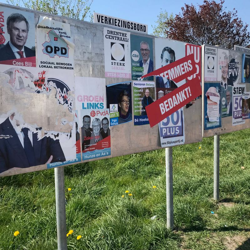 VVD Assen wil af van 'verrommelde' verkiezingsborden - RTV Drenthe