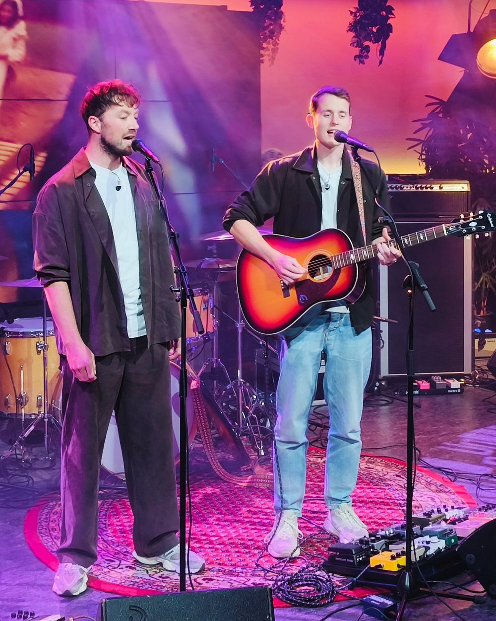 Robin Thuss en Roel Kersten - Smoorverliefd - Oost