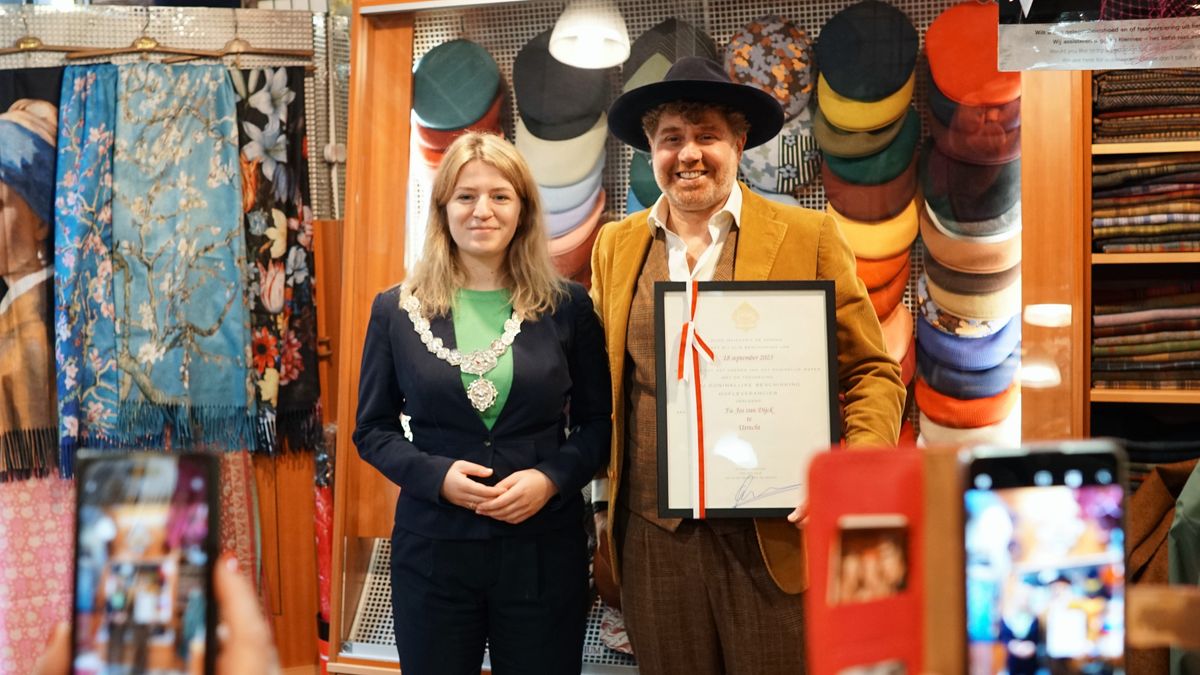 Utrechtse hoedenzaak viert 100-jarig jubileum en is nu hofleverancier ...