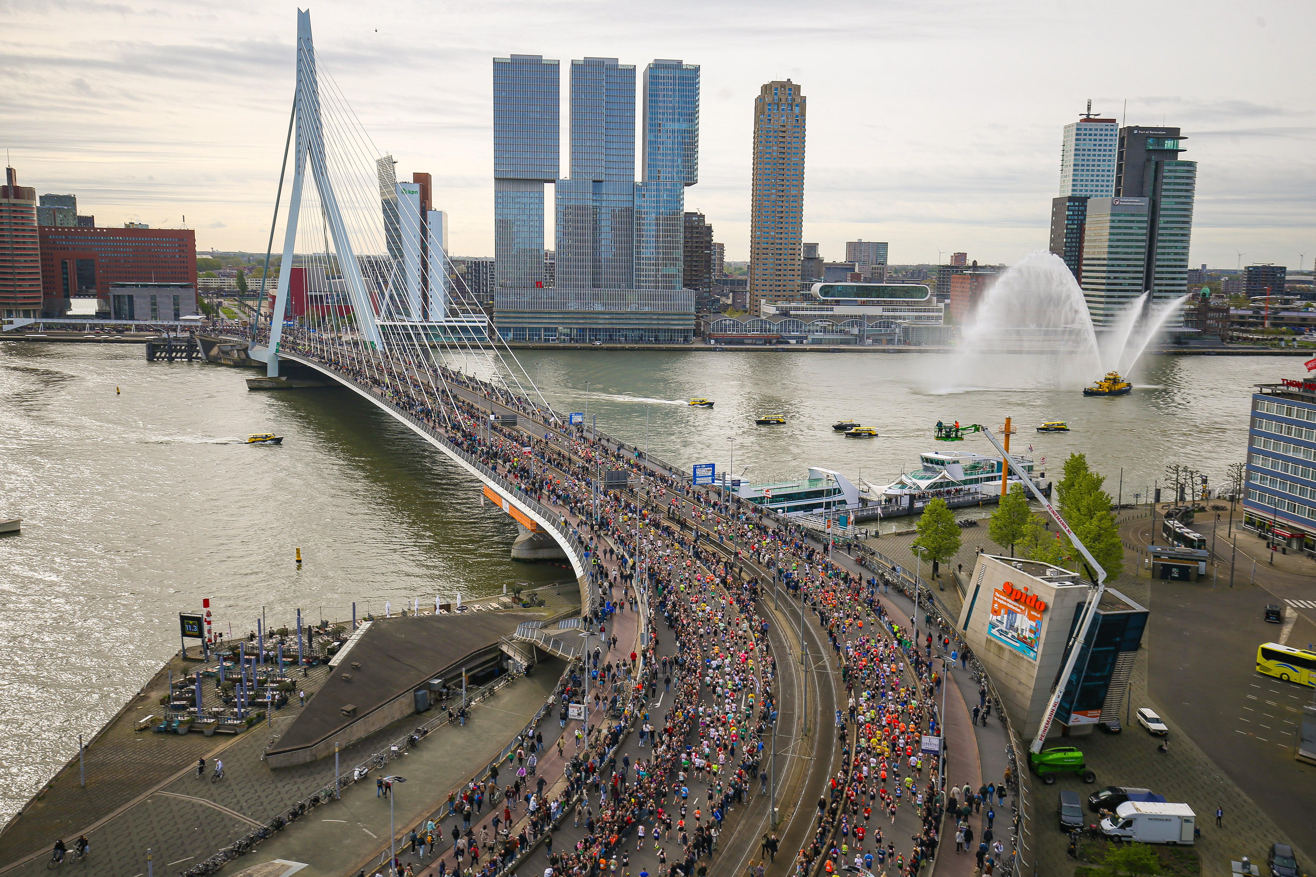Grote wijzigingen in parcours Marathon Rotterdam: finish naar andere ...