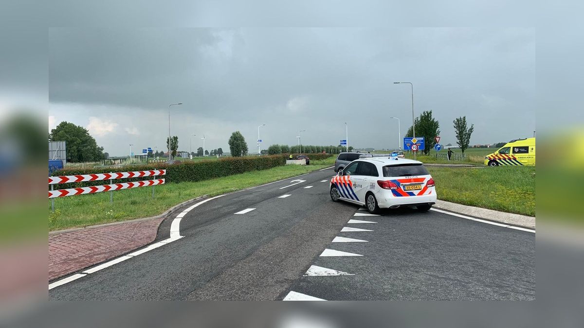 Ongeluk bij Wommels: twee auto's botsen op kruising N359 - Omrop Fryslân