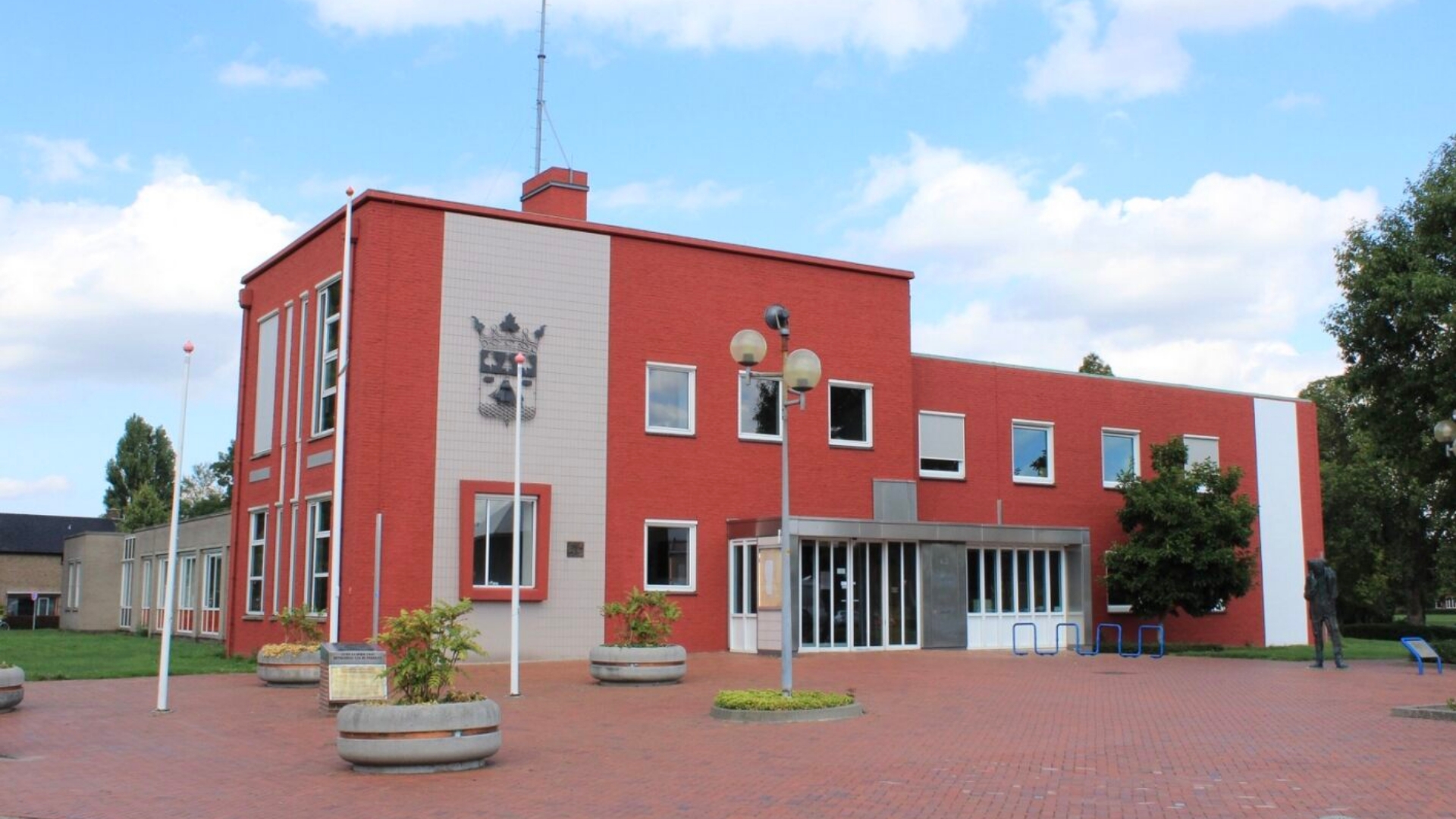 Plek nieuwe raadzaal heet hangijzer bij renovatie gemeentehuis Pekela ...