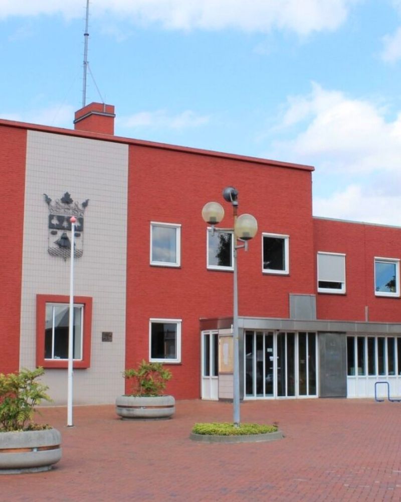 Plek nieuwe raadzaal heet hangijzer bij renovatie gemeentehuis Pekela ...