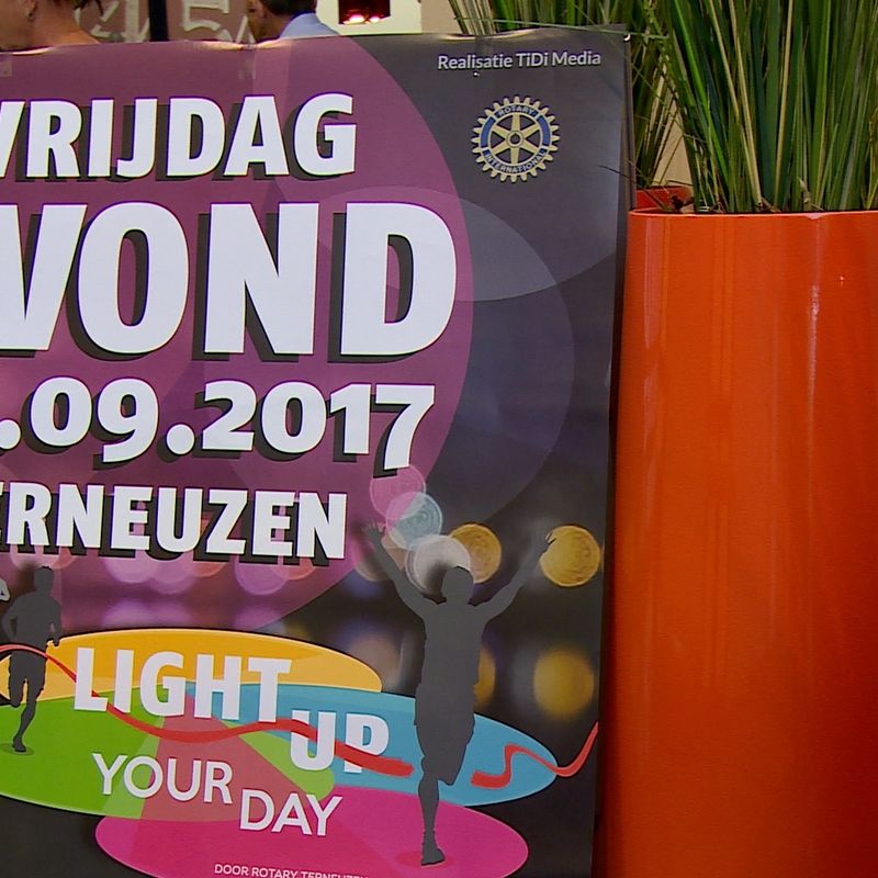 Geen kleurpoeder, maar 'mijnwerkerslampjes' tijdens hardloopevenement ...