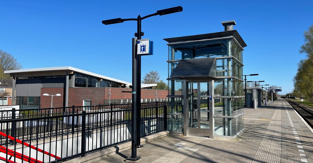 Raadslid wil dat minister de liftproblemen in Winsum oplost: 'De maat ...