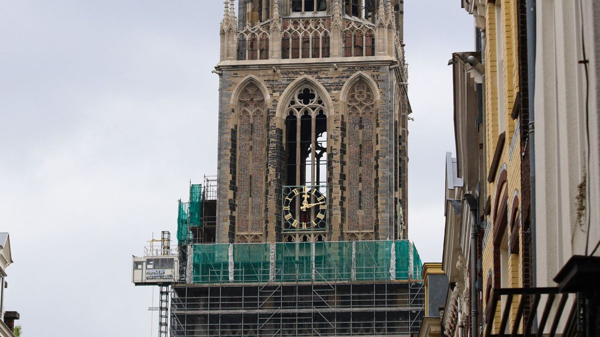 Utrecht heeft zijn tijd terug, klok op Domtoren loopt weer - RTV Utrecht