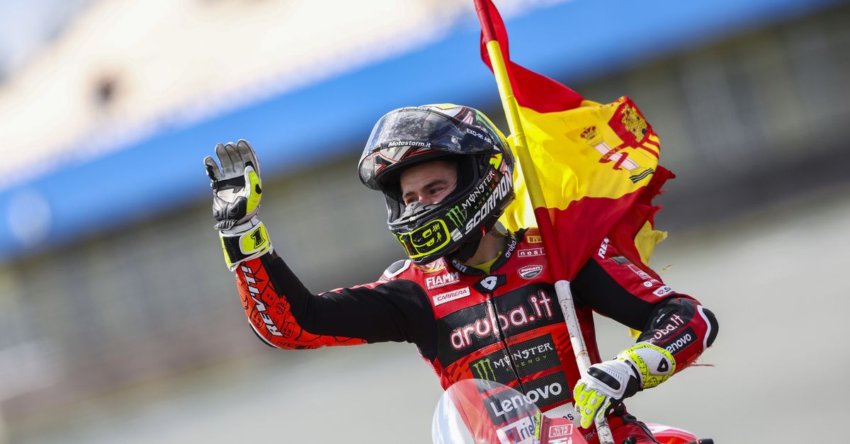 Bautista grote man in Superpole Race in Assen, Van der Mark op plek 8 ...