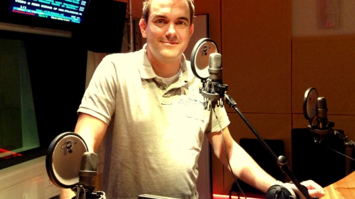 Eerst lullen, dán Poetsen: Arthur Moen - Rijnmond