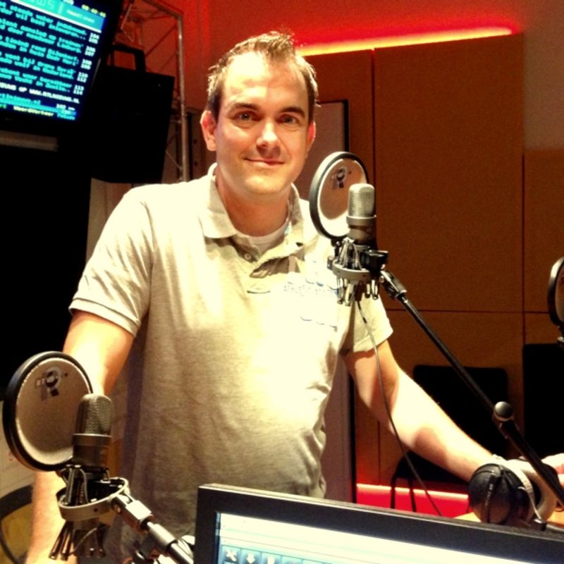 Eerst lullen, dán Poetsen: Arthur Moen - Rijnmond