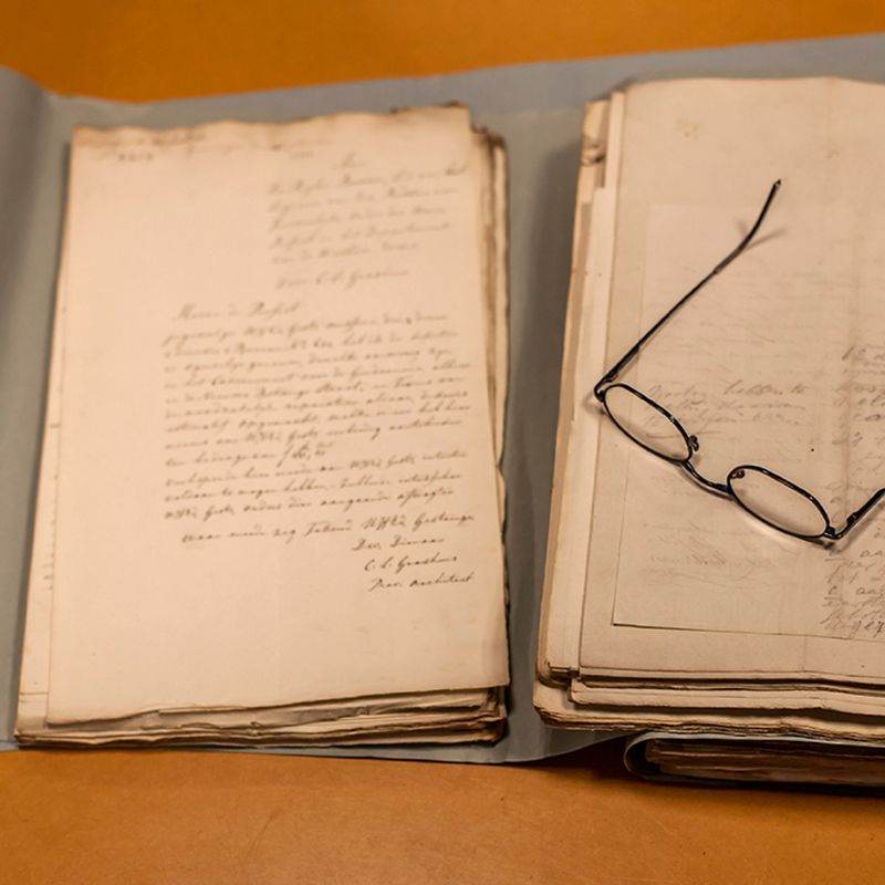 Het verhaal van Onno Bronsema op Openbaarheidsdag: rotzakken, opvreters, lafaards en een steen ...