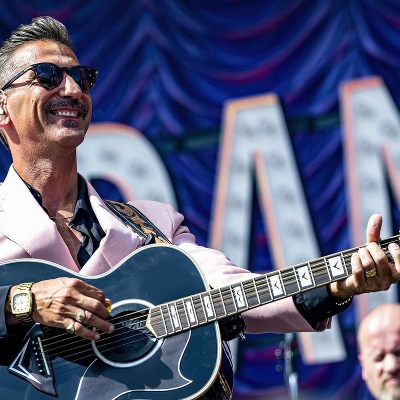 Roller Coaster van Danny Vera voor zesde keer op rij bovenaan in ...