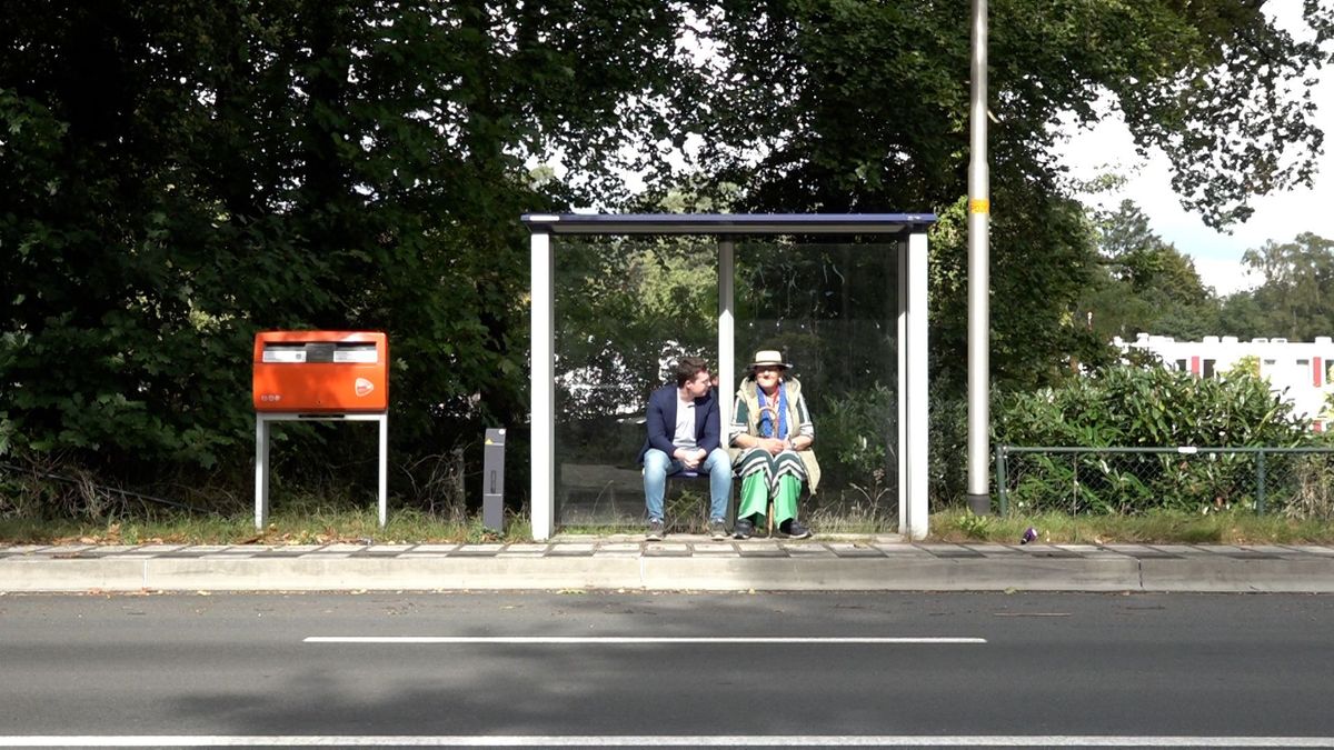 Bushalte verdwijnt: 'Onze wereld wordt beperkt' - Omroep Gelderland