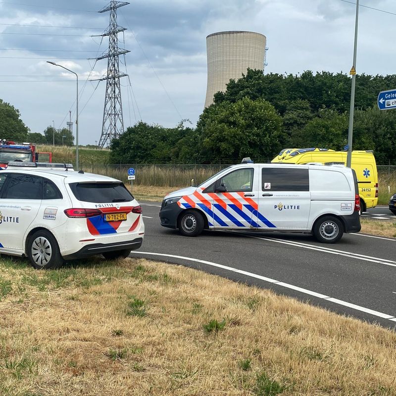 Fietsster (83) overleden na aanrijding met ambulance - L1 Nieuws