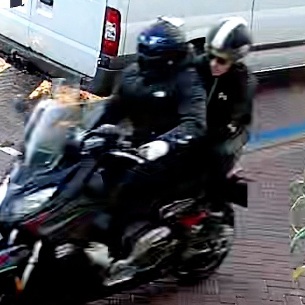 Politie deelt beelden van verdachten dodelijke schietpartij - Omroep West