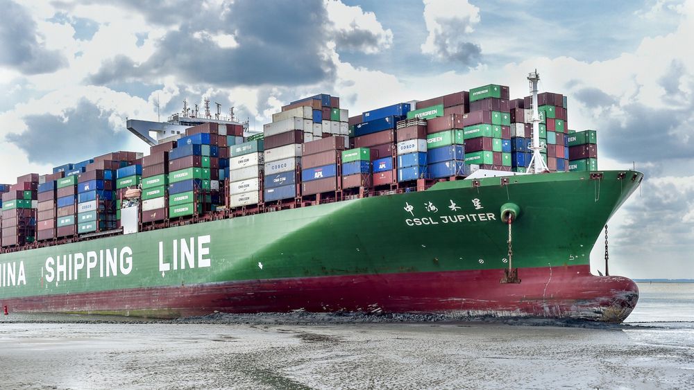 Zorgen over containerschip op 'gevaarlijke route' - Omrop Fryslân