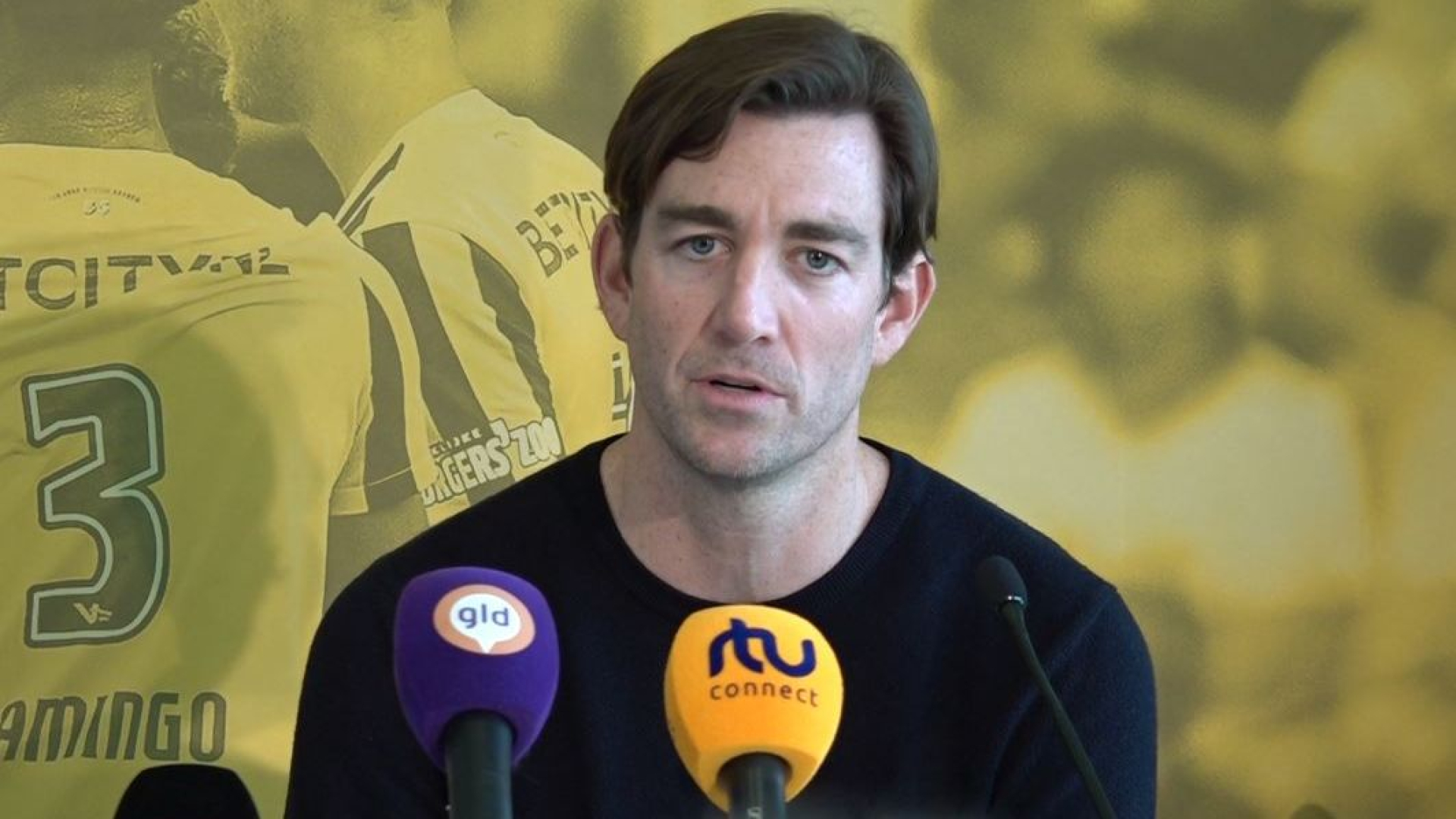 Investeerder Parry bijt bij Vitesse van zich af: 'Mensen willen mij ...