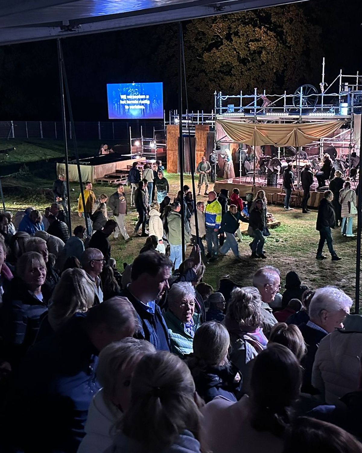 'De veroordeling van Huttenkloas' opnieuw vroegtijdig beëindigd wegens ...