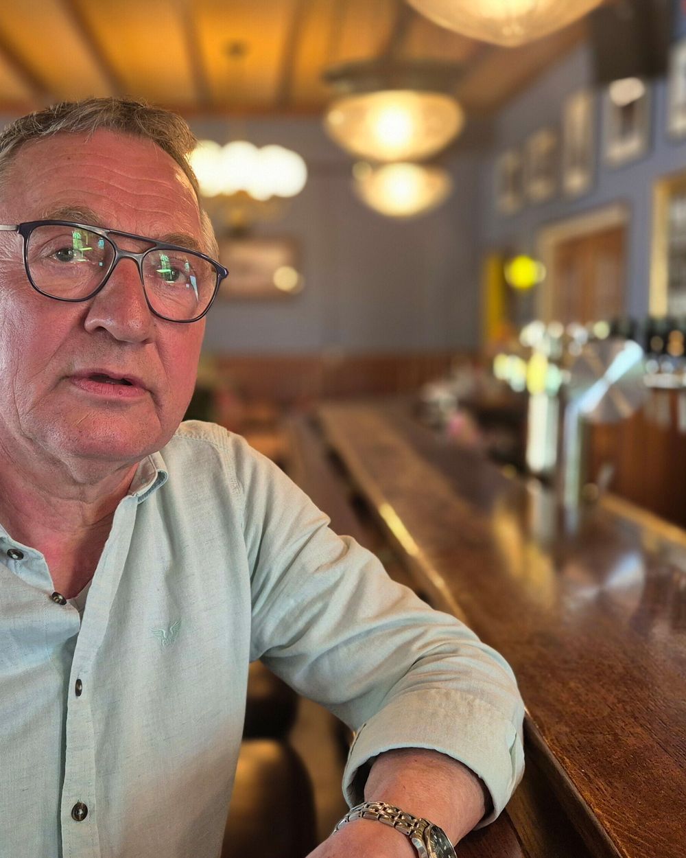 Tramreizigers, stamgasten en blues: Café Hofsteenge in Grolloo bestaat ...