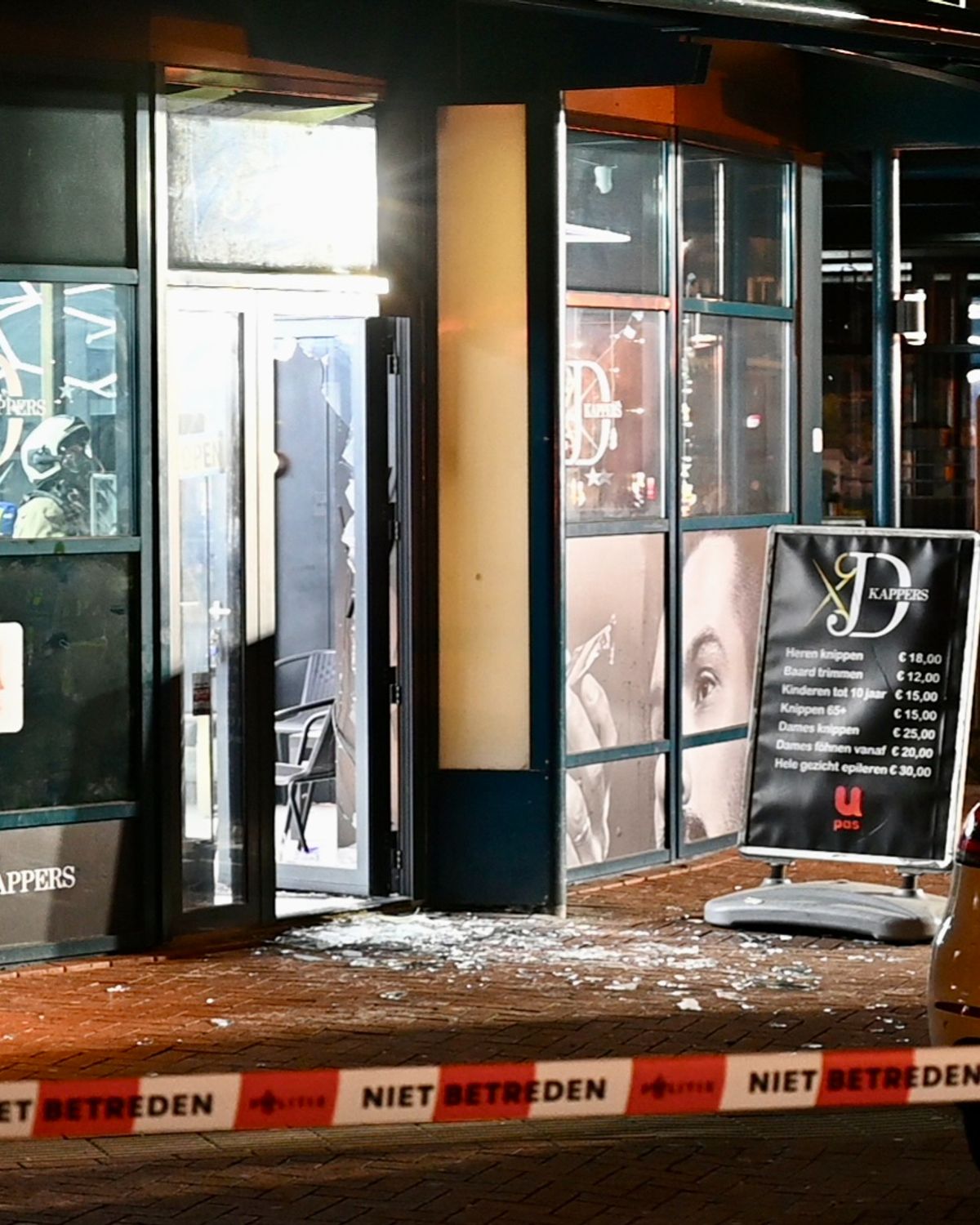 Explosie veroorzaakt schade bij kapperszaak - RTV Utrecht