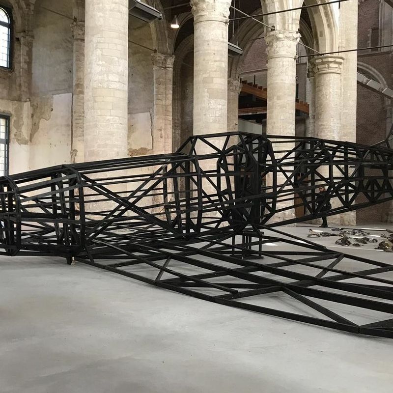 Een kunstwerk voor oom Bram: hij stortte in de Westerschelde - Omroep ...