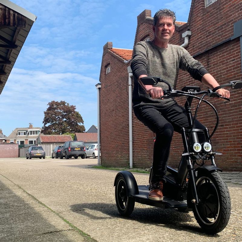 MS-patiënt Martin (58) uit Borne ontwerpt het hippe broertje van de ...