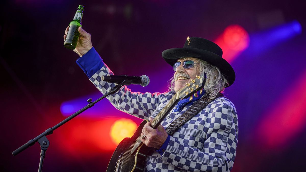 Normaal viert 50-jarig bestaan met concert in Lochem - Omroep Gelderland