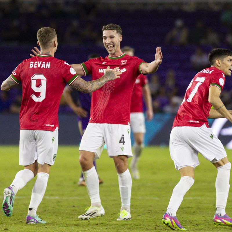 Klomp bij terugkeer meteen goud waard voor Cavalry FC - Omroep Zeeland