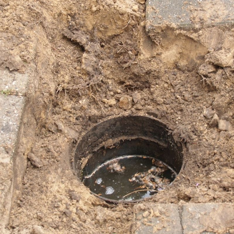 Deksel rioolput gestolen - Oost