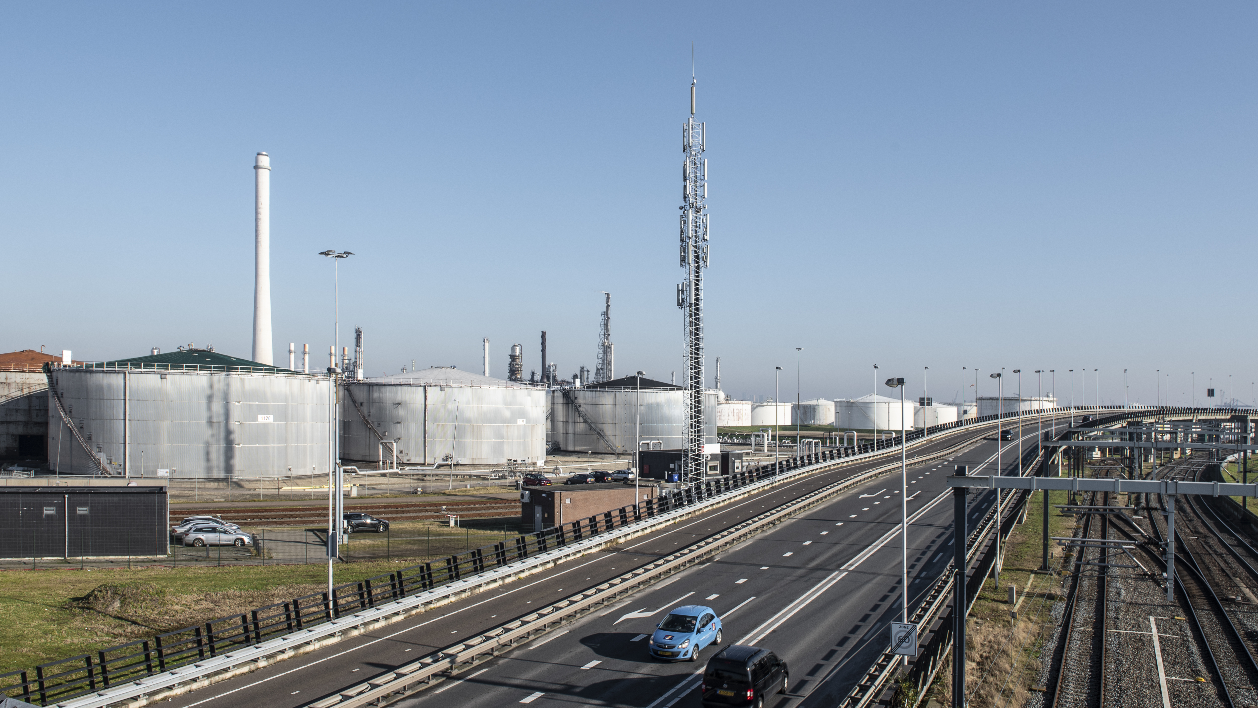 Shell-hoofdkantoor mogelijk weg uit Nederland - Rijnmond