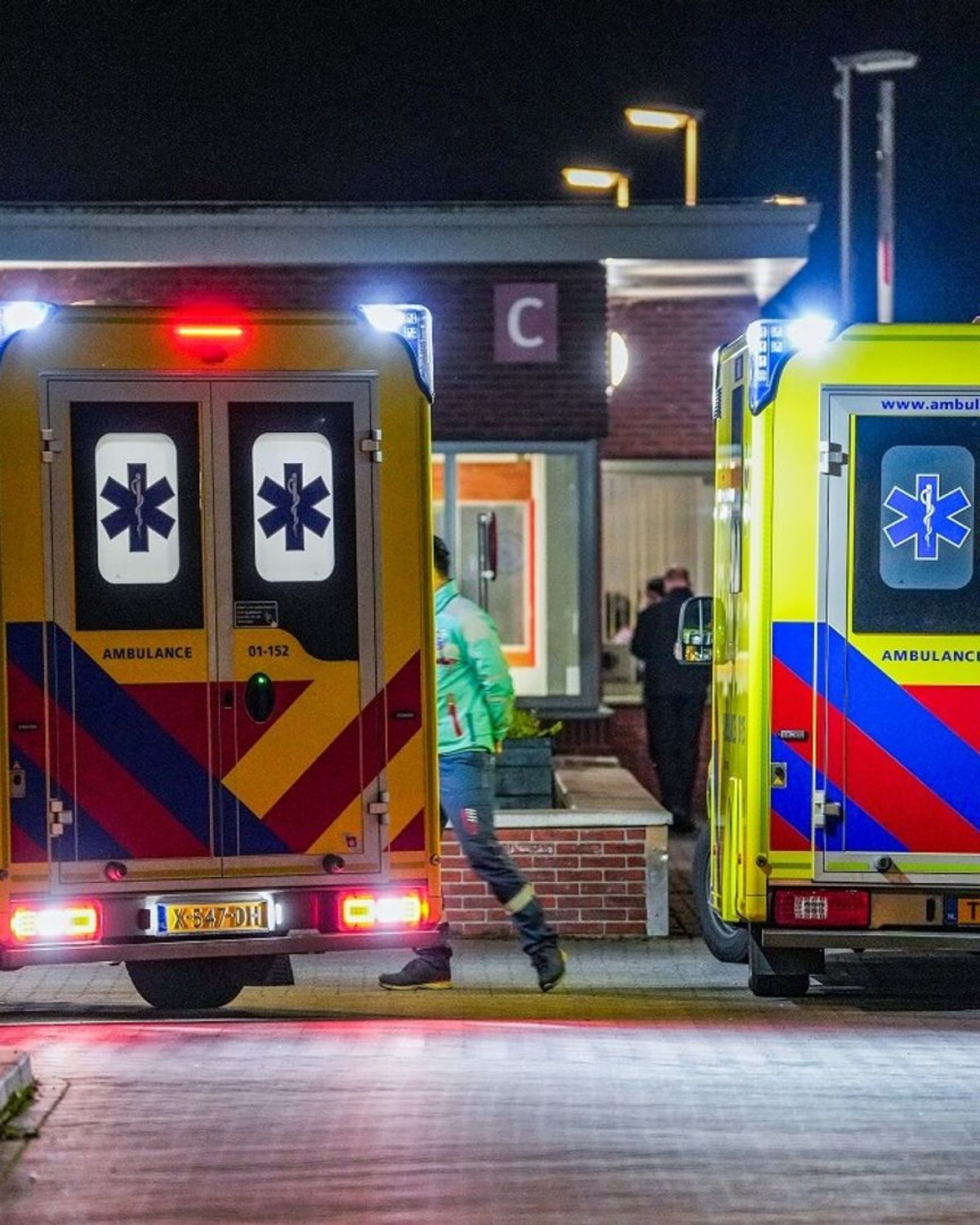 Gewonde bij steekpartij azc in Ter Apel - RTV Drenthe