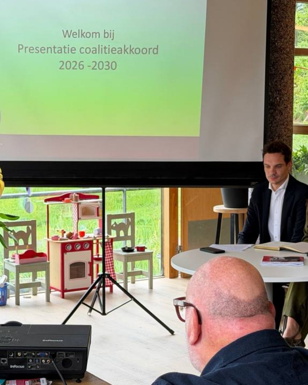 Belastingen omhoog en bakkerijen op zondag open: dit zijn de plannen ...