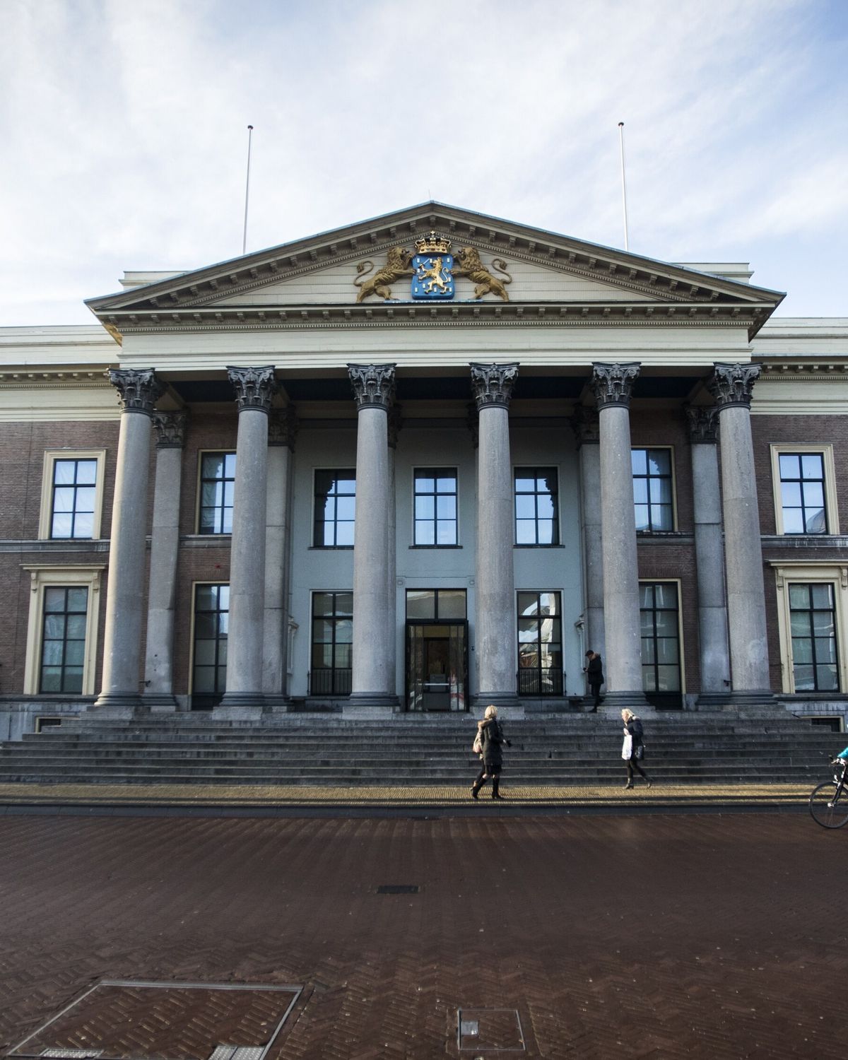Veroordeling of vrijspraak voor uitlokking moord op Jan Elzinga: het ...