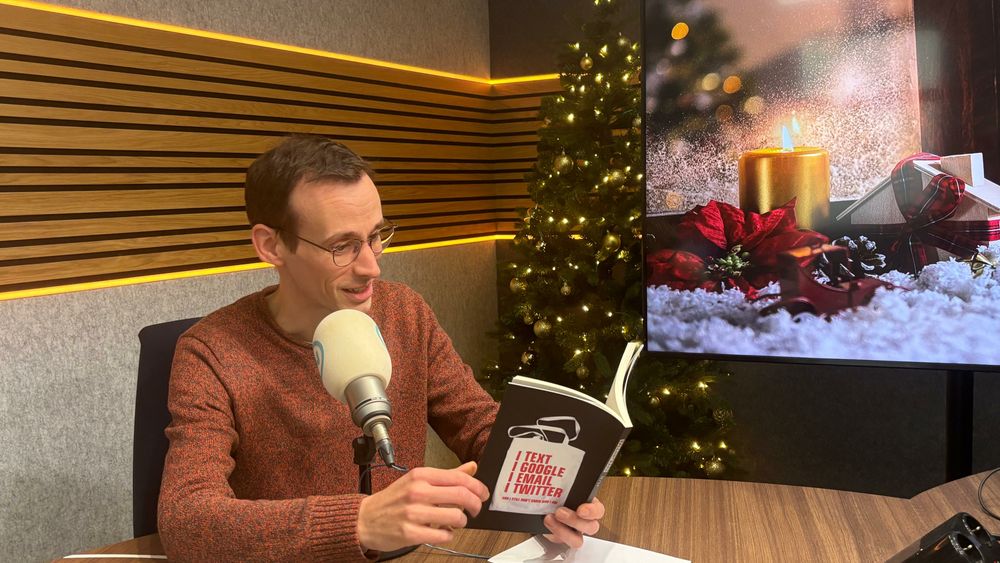 Stoempen tegen de wind: Jos Rouw brengt debuutroman uit - Omroep Zeeland