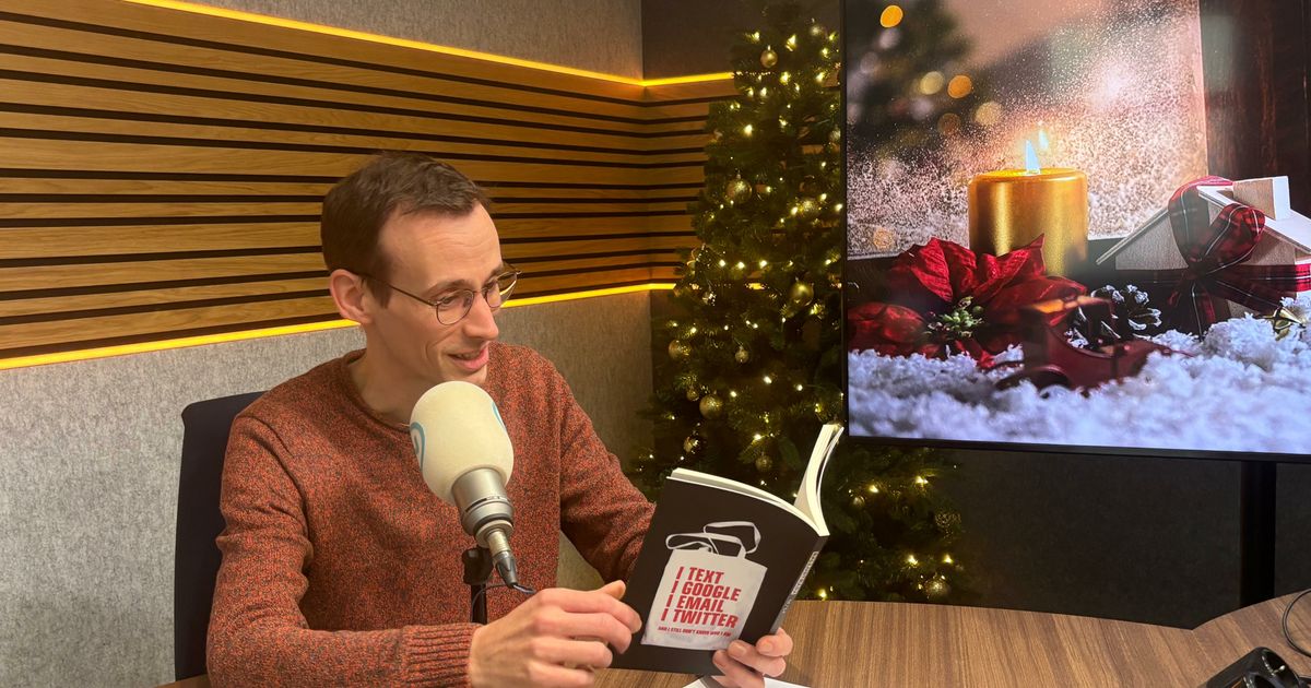 Stoempen tegen de wind: Jos Rouw brengt debuutroman uit - Omroep Zeeland