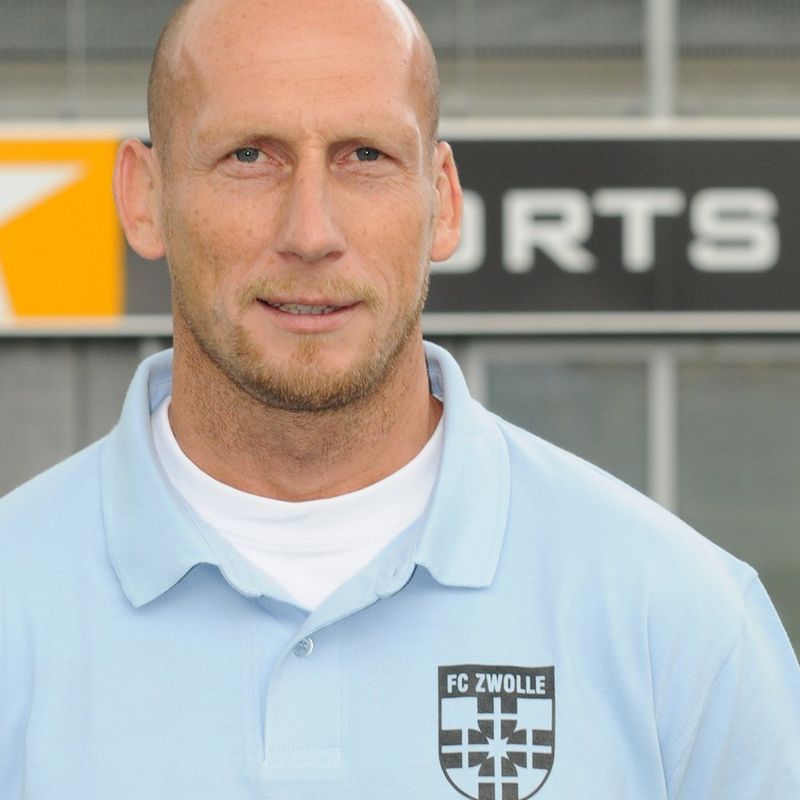 Stam ook volgend seizoen op de bank bij Zwolle - Oost