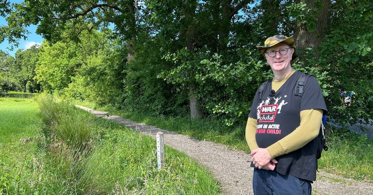 Fred loopt 372 kilometer voor kinderen in oorlogsgebieden - Oost