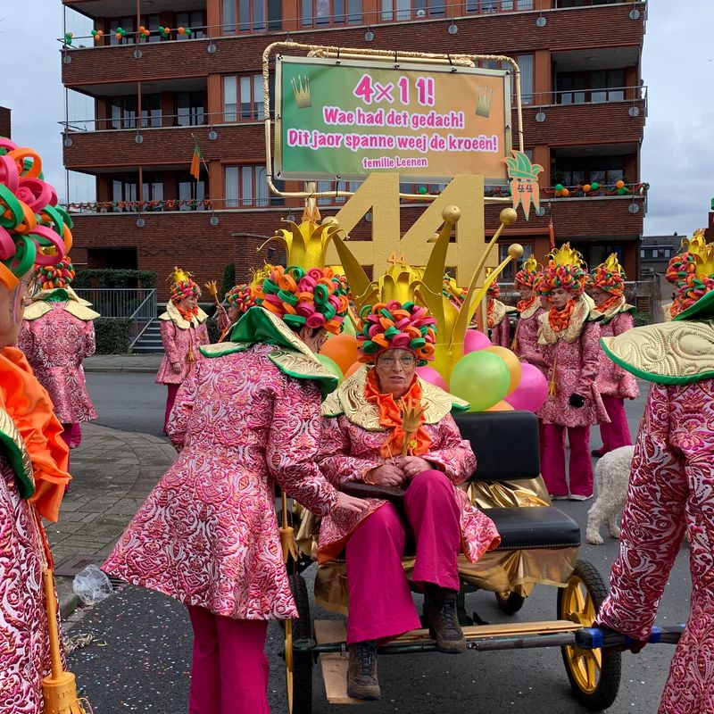Familie Leenen loopt al 44 jaar mee in de Blerickse optocht - L1 Nieuws
