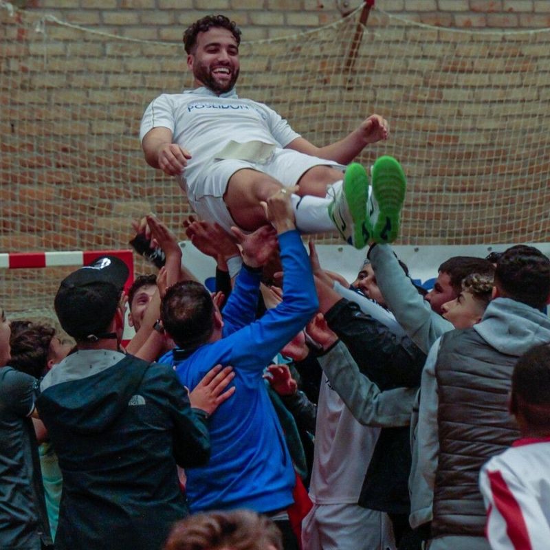 Glansrol voor El Hattach bij afscheid Bouzambou - Omroep Zeeland