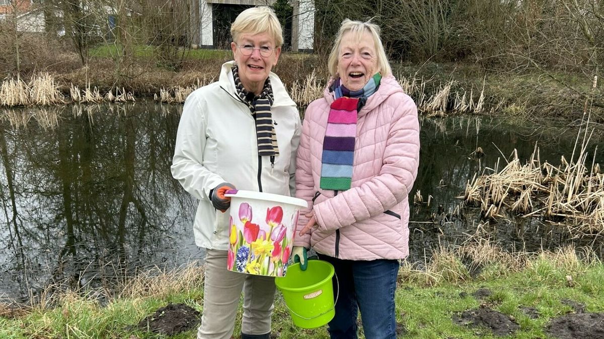 Alma en Anne-Rose springen al 39 jaar voor auto's om padden te redden ...