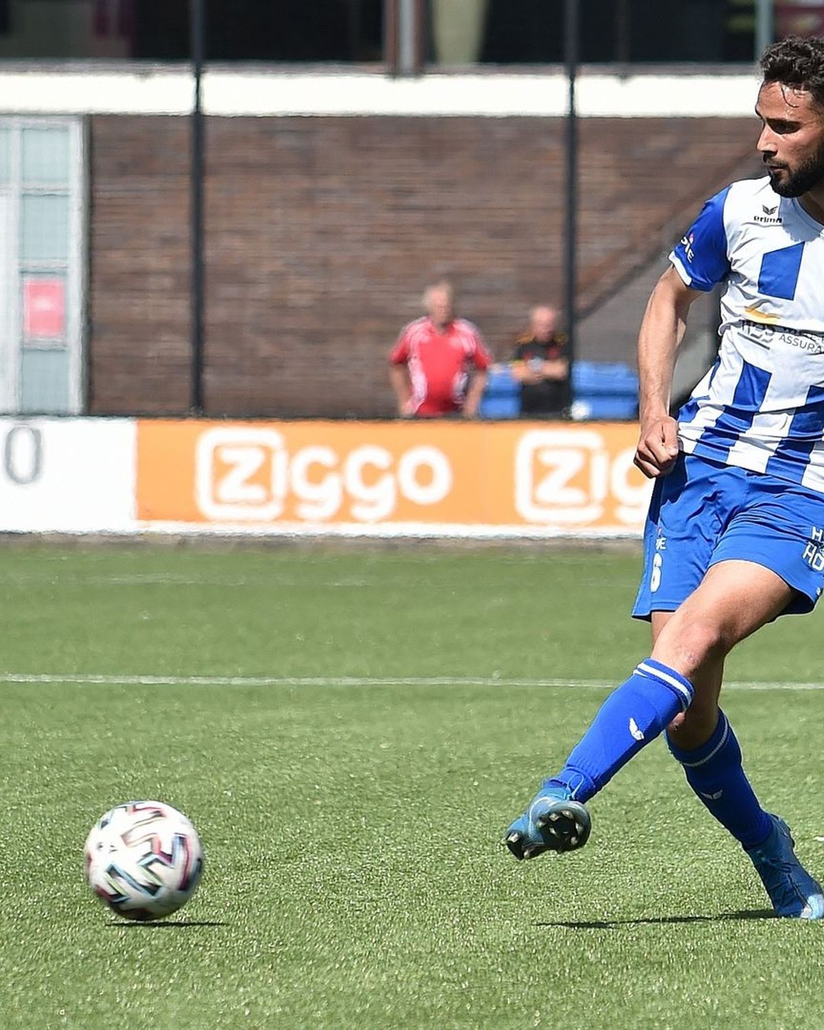 Hoek slaat pas in de tweede helft toe tegen ASWH - Omroep Zeeland