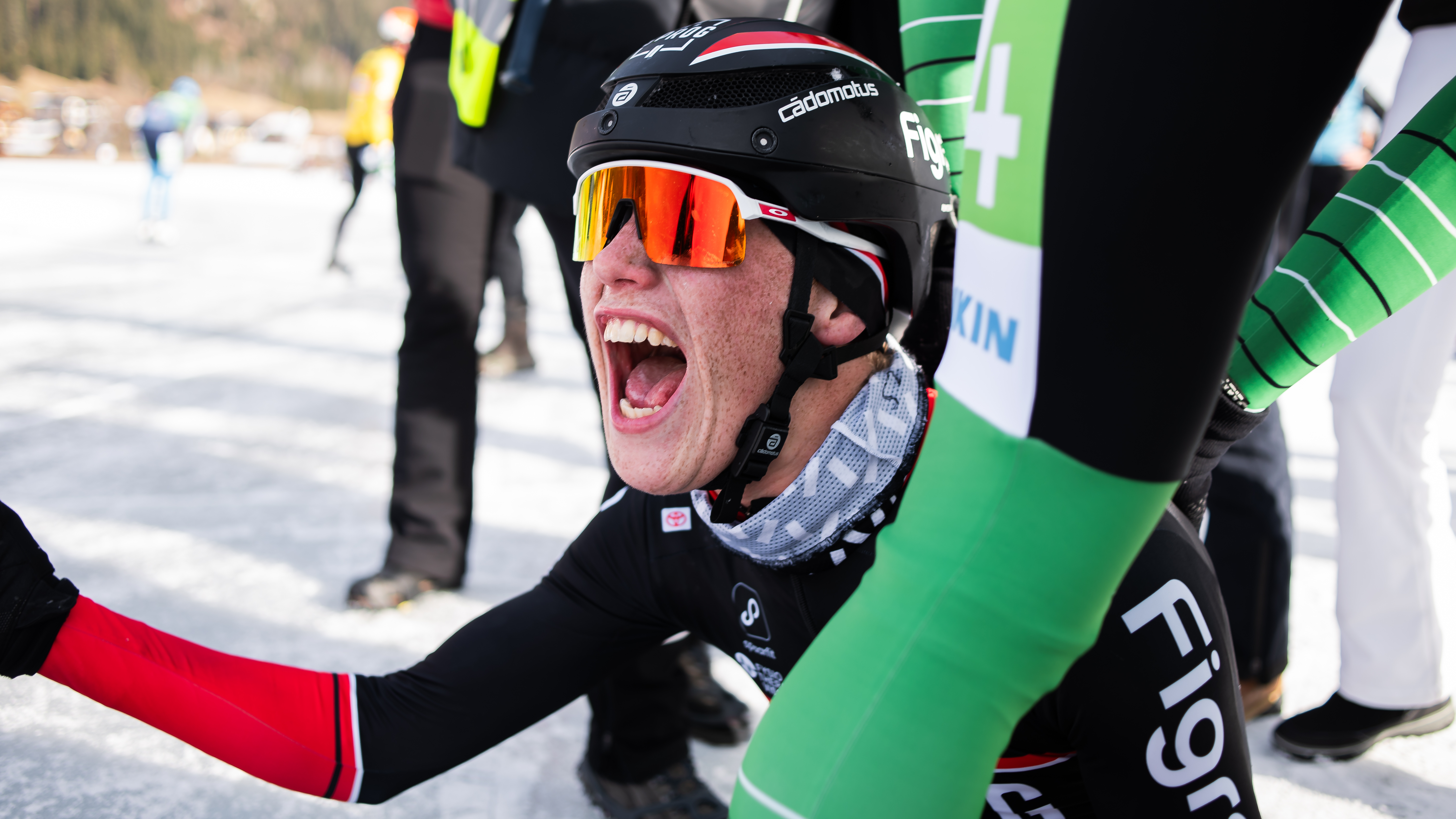 Christian Haasjes wint Alternatieve Elfstedentocht na broederstrijd - Oost