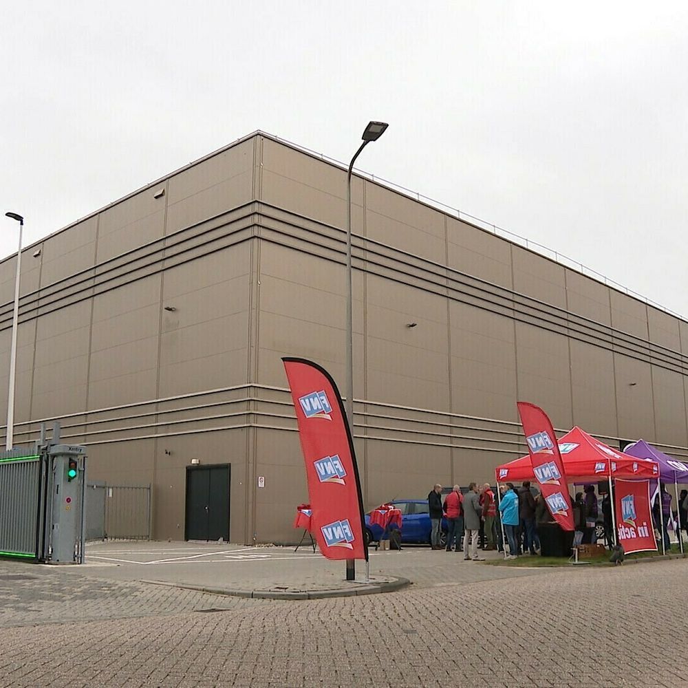 Staking van de baan bij farmaceut Delpharm in Meppel - RTV Drenthe