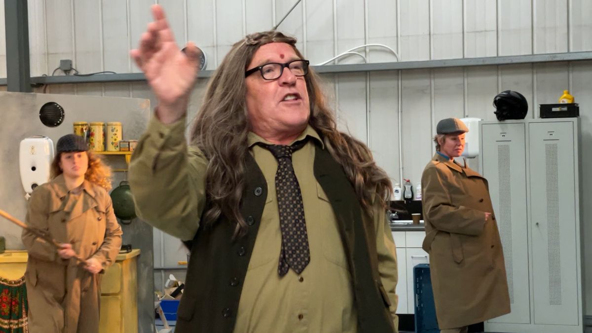 Bert Visscher als grote boze wolf: 'Alles wat normaal niet mag, mag nu ...