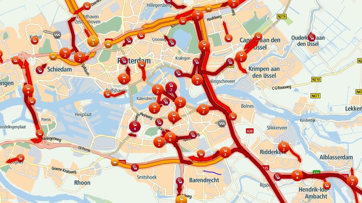 Files rond Rotterdam lossen op - Rijnmond